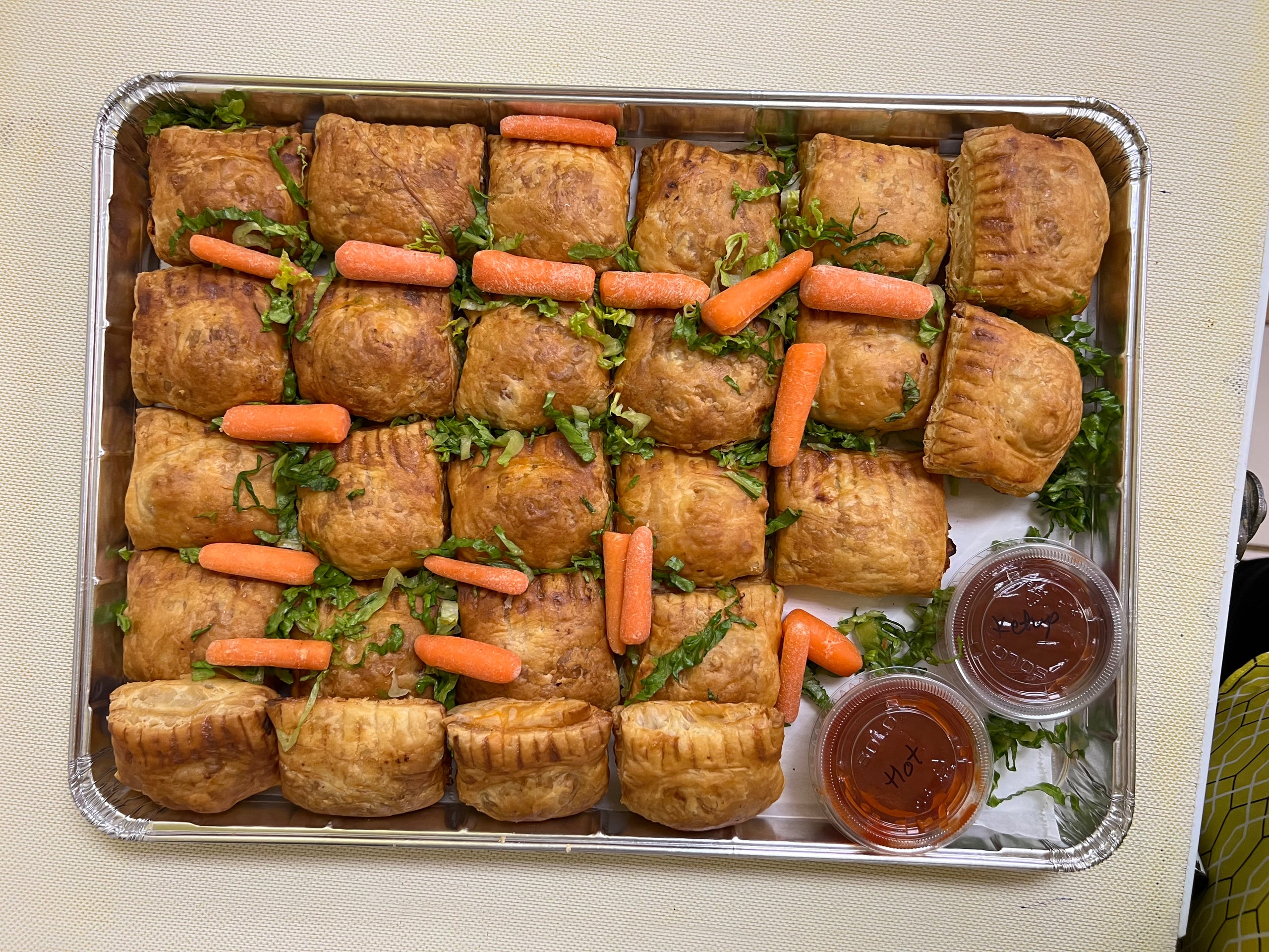 Mini Puff Tray - Large (50 pcs) | HOT BREADS Bakers & Confectioners